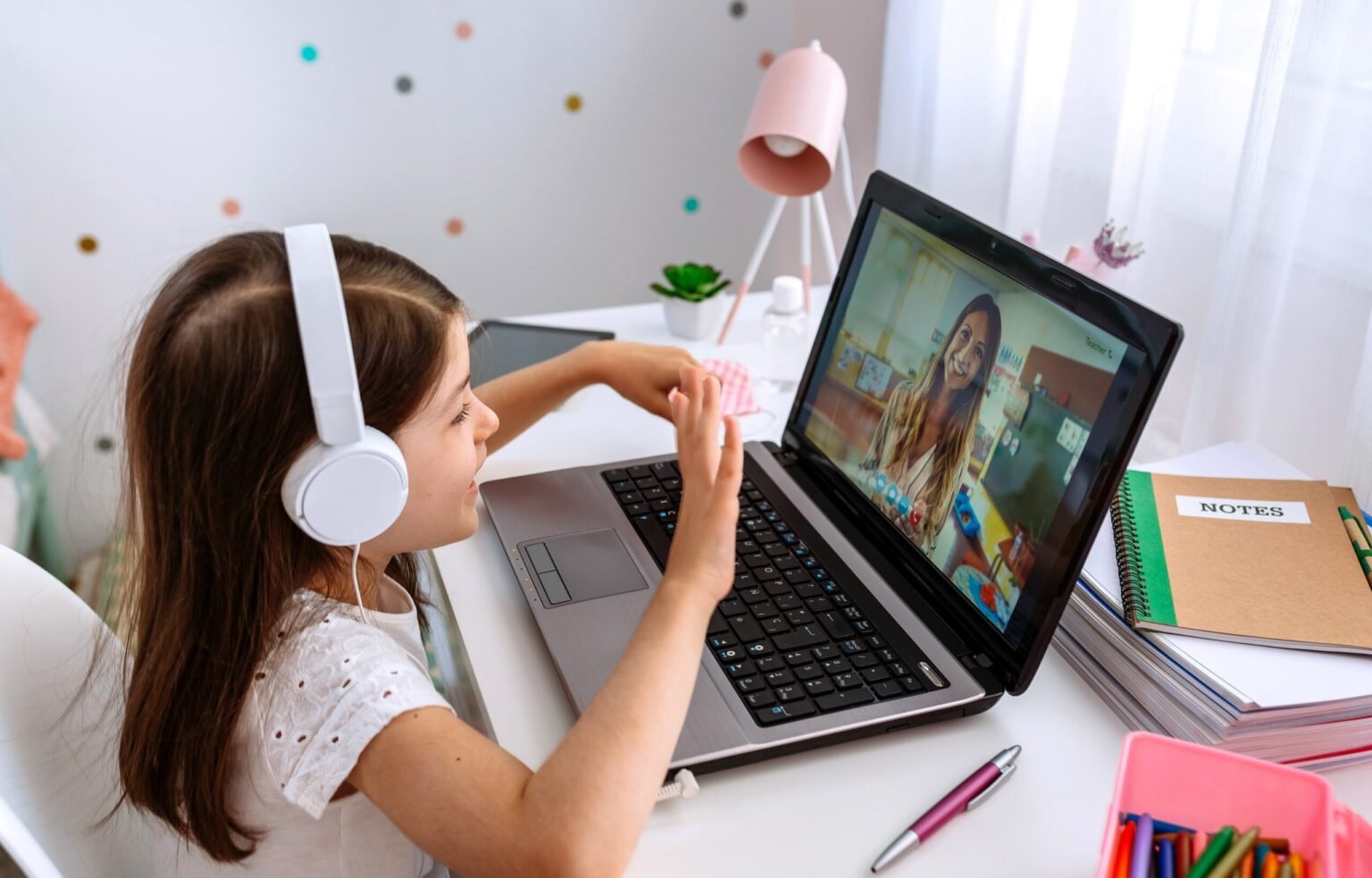 How Online Classes Help Children Stay Ahead Academically - infinityelse